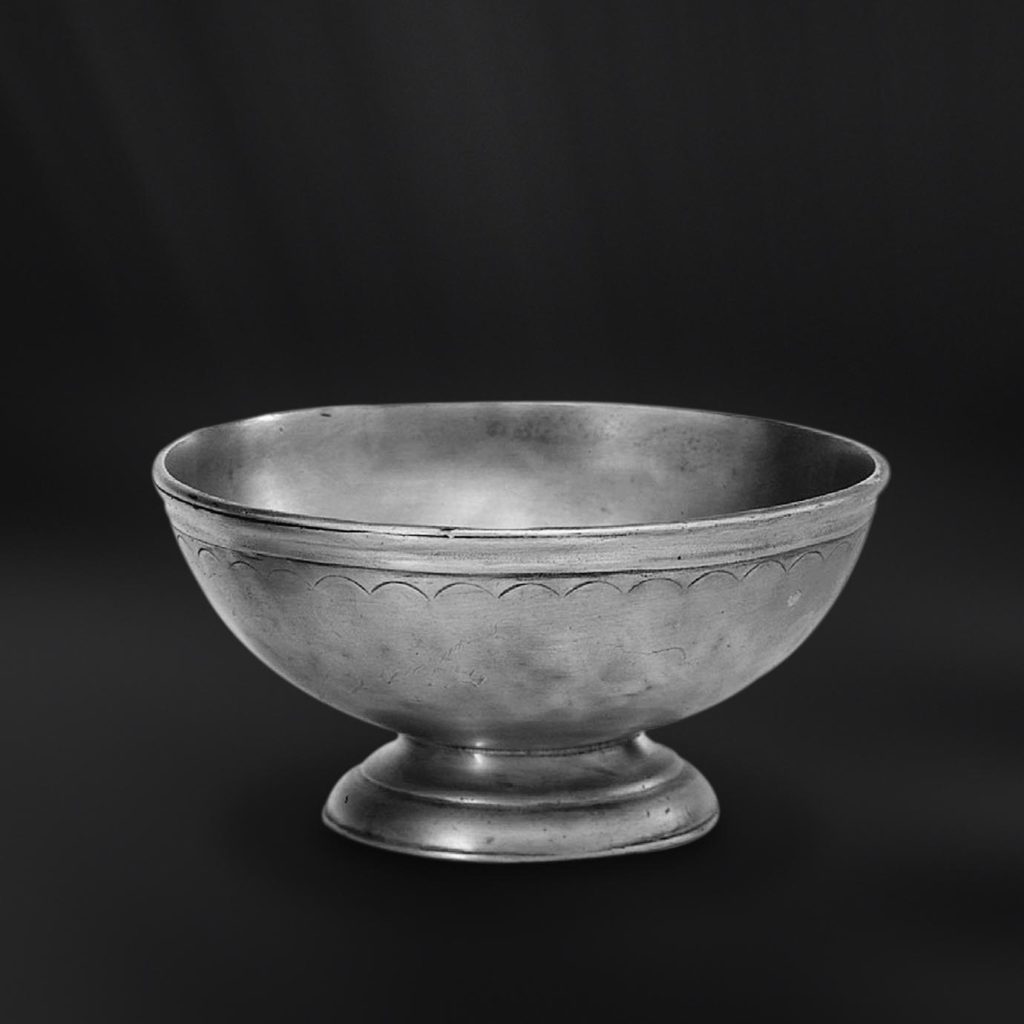 Footed Pewter Bowl - Italian Pewter Tableware